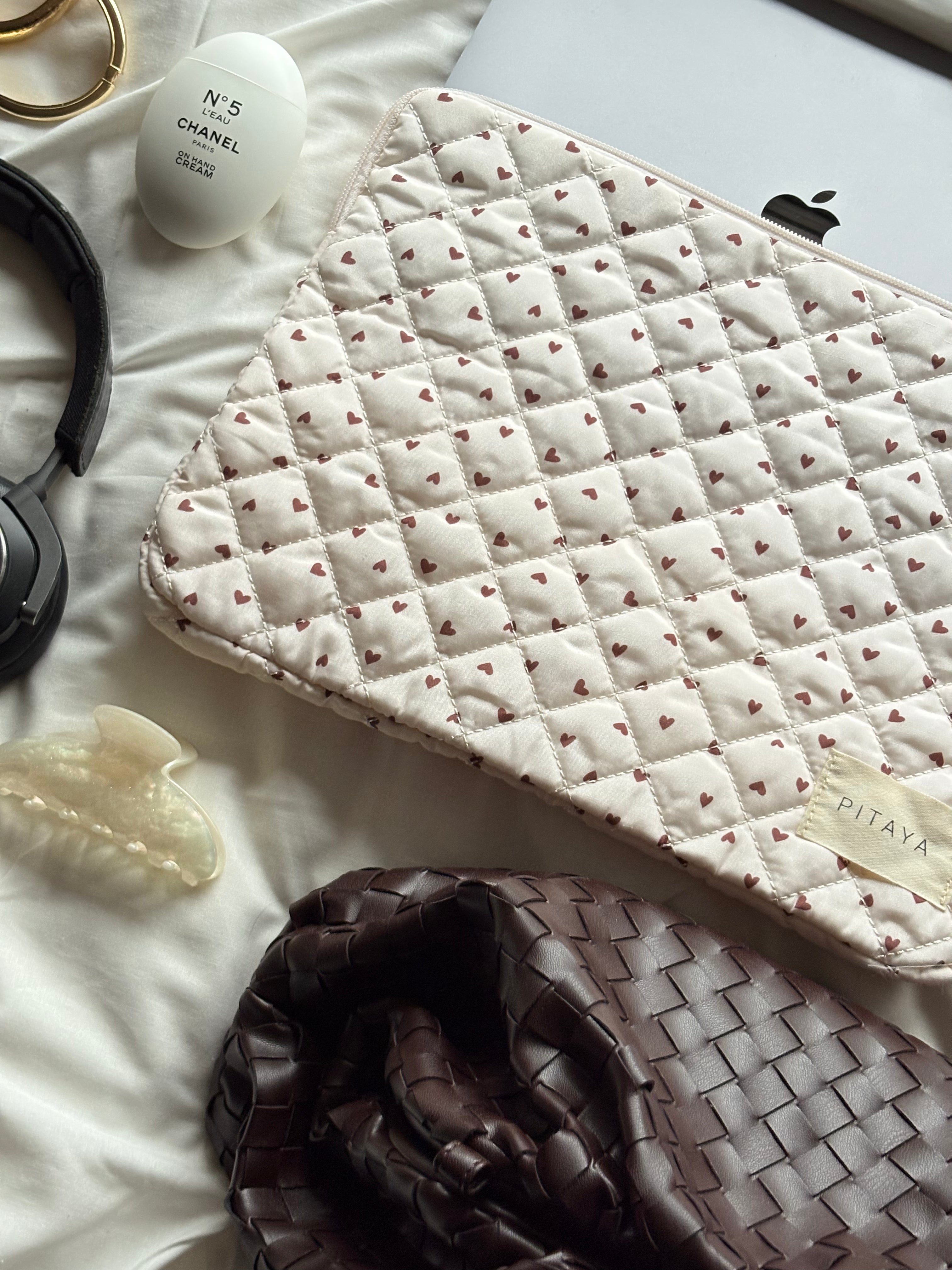 Emma Computer Sleeve - Taupe Heart